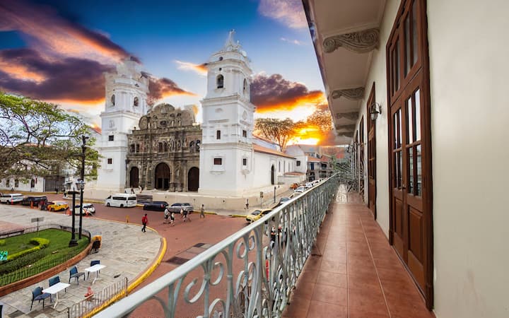The Plaza Catedral Views By Acomodo @Casco Viejo - Panama