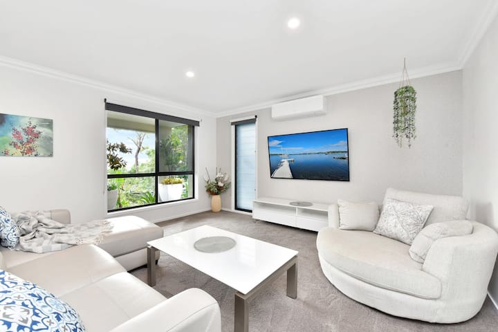 Anaka Retreat - Anna Bay