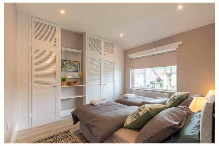 Buckingham House - Spacious 3-bedroom - Morecambe
