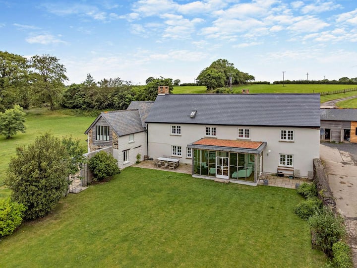 6 Bed In Oakford (Oc-w29644) - Dulverton