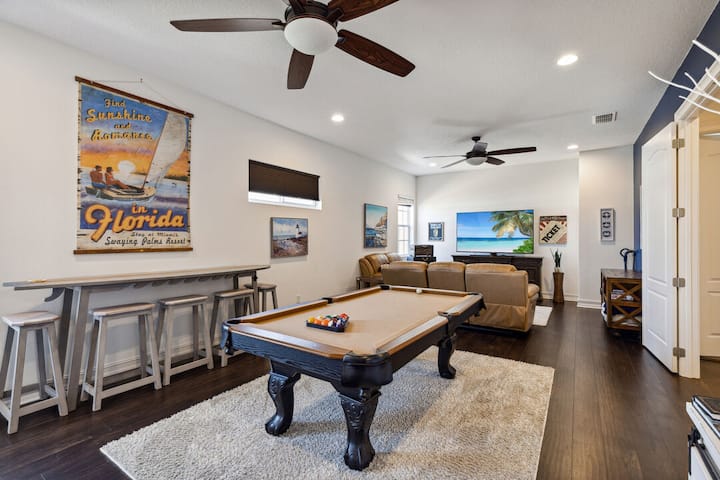 Modern Retreat W/ Game Room & Serene Backyard - Satellite Beach, FL