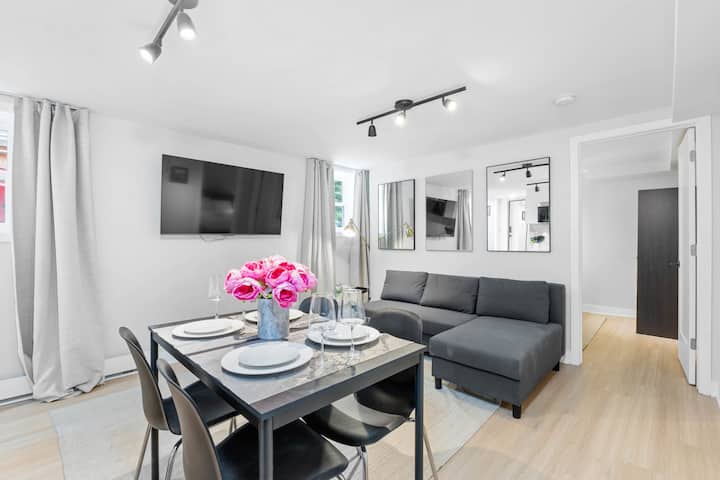 Newly Renovated Bright 2bdr Apartment In Ndg - Lasalle