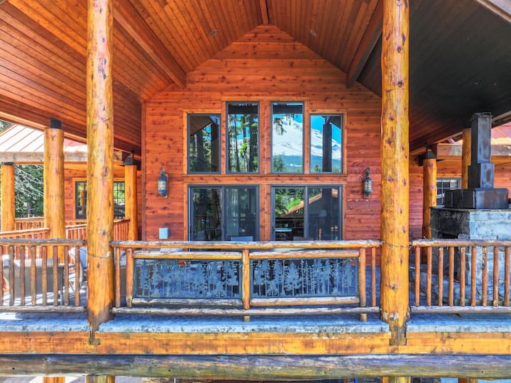 Outdoor Fireplace, Private Hot Tub, Mt Hood Views - Mount Hood, OR