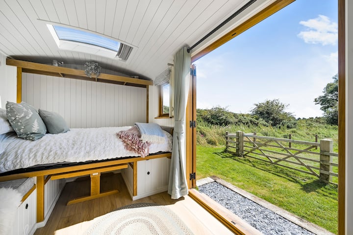 Fferm Fach By Birch Stays - Bangor
