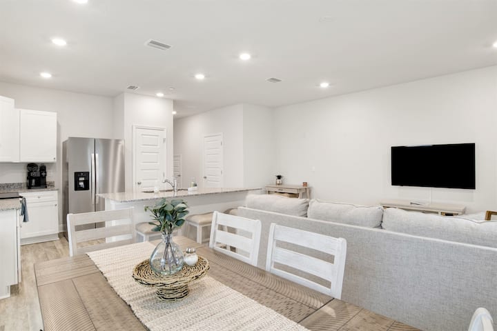 Fairchild Coastal Retreat - Pensacola, FL