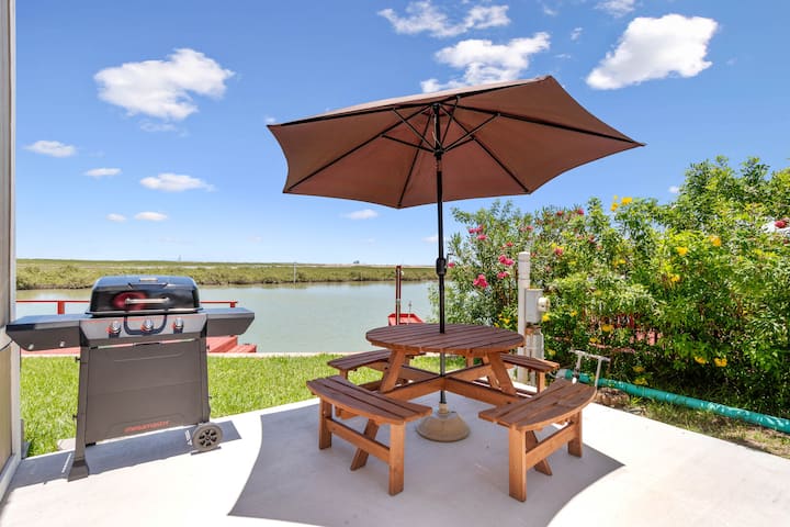 Lakeside Haven With View Of Space X - Port Isabel, TX