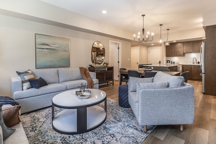 La Sombra At Sparrowhawk Lodge Brand New 2bd - Canmore