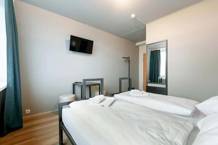 Smallest Hamburg A&o, In Quiet Area - Hamburg