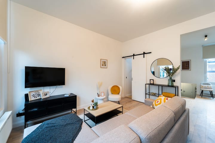 Antwerp Comfort: 3-bedroom Apartment For 9 - Amberes, Bélgica