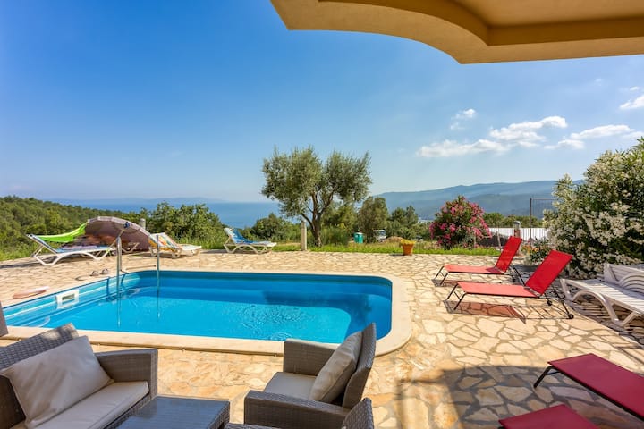 Apartment Ad Maiora With Shared Pool - Rabac