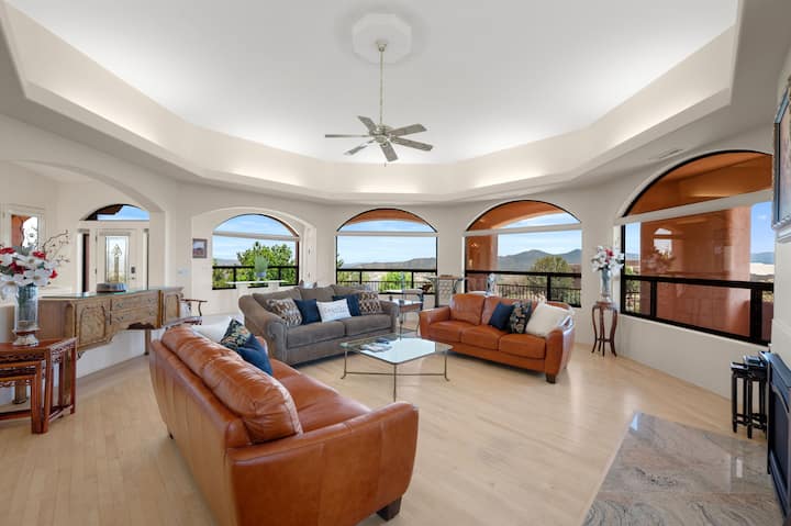 Beautiful Mountain Top Retreat *With A Spa* - Prescott, AZ