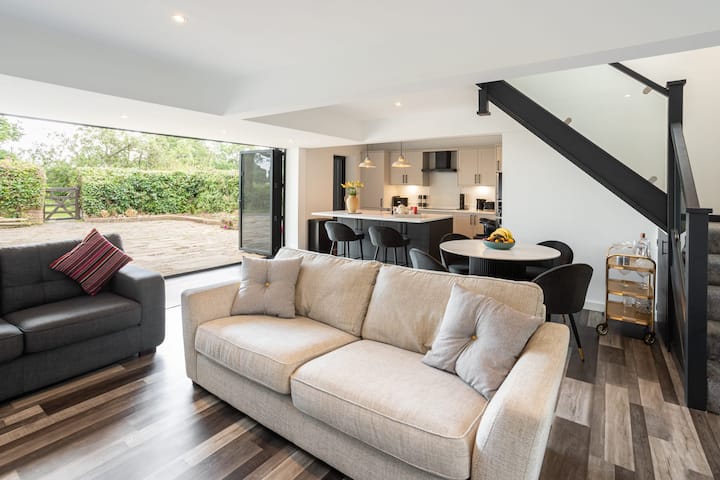 Host & Stay | The Stable - Tutbury Castle