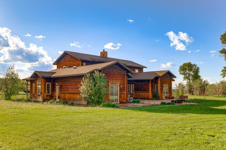 Spacious Afton Home: Patio, Grill & Mountain Views - Afton, WY