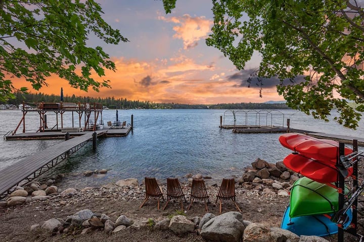 New! Waterfront| Kayaks| Beach| Elevated Deck - Coeur d'Alene, ID
