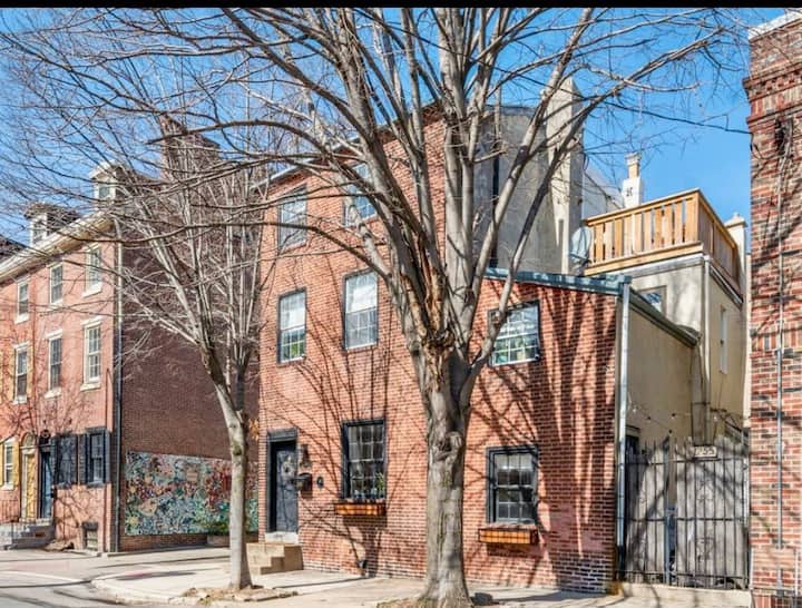 Walkers Paradise 3br Trinity Heart Of Philly! - Philadelphia, PA