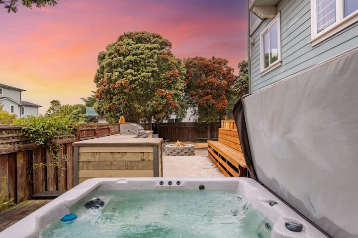 Steps  To Beach, Private Hot Tub, Fire Pit & Bbq - Half Moon Bay, CA