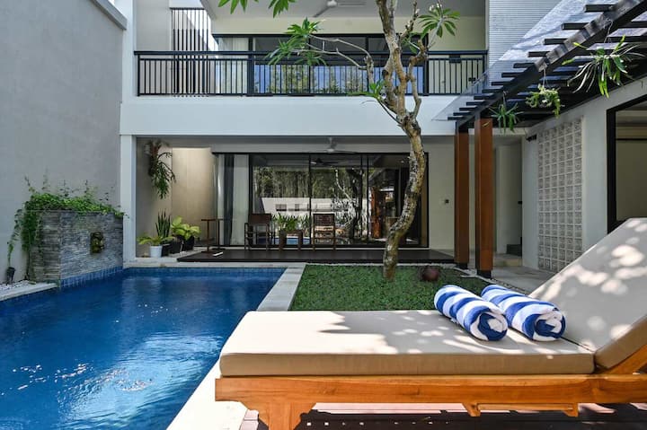 Closed Living Room Villa The Cabana In Seminyak - Bali