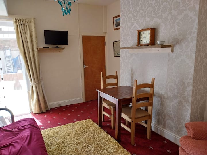 Ground Floor Flat, 170 Victoria Road - Scarborough
