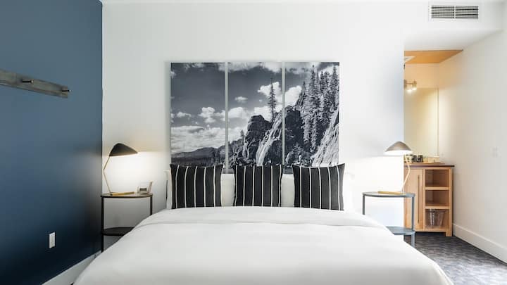 Eco-friendly Inn Perfect For Nature Lovers - Dogs - Truckee, CA