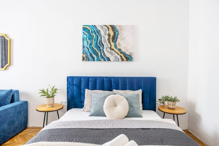 Stylish & Charming Cozy Suite By Prestige Homes - Budapest