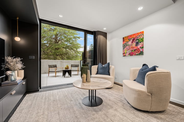 Stylish Studio In Braddon With Communal Area - Canberra