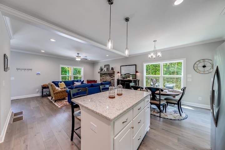 Helen Mountain Cottage– Cozy Cottage With Mounta - Helen, GA