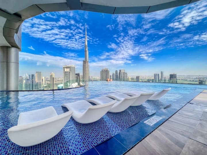 Luxurious Dubai Pool W/ Awe-inspiring Burj Khalifa - Dubaï