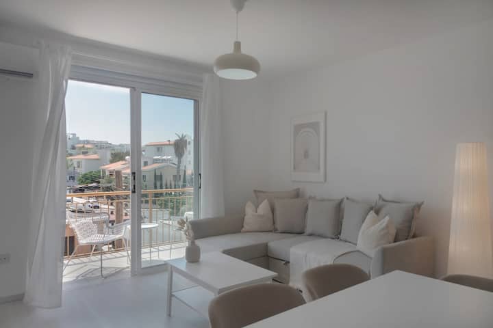Phaedrus Living: Terra Cotta City Flat - Paphos