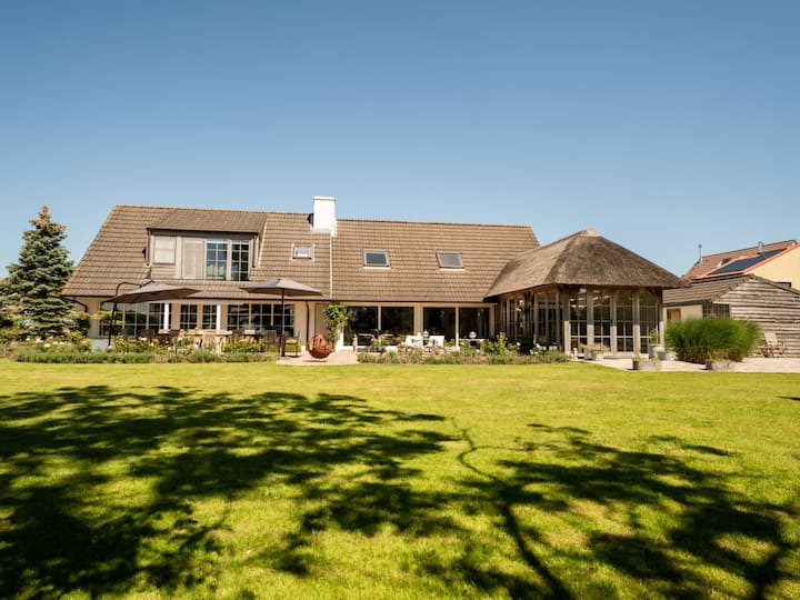 Villa Rosetree With Sauna And Pool Table - Blankenberge