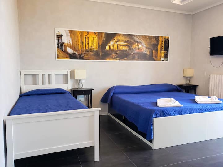Room 2 - Rooms Gli Arcangeli 2- Affitti Brevi Ita - Manfredonia
