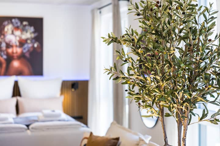 Central Studio | Parking, Kitchen & Coffee Machine - Cologne