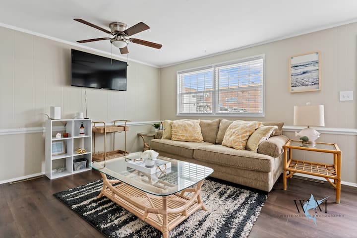 1 Bed/1 Bath Bayside Condo, Steps To Pool & Beach! - Ocean City, MD