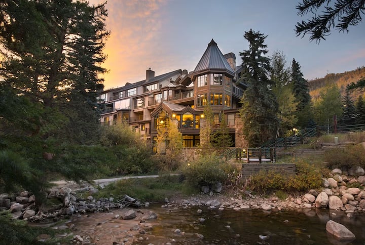 Cozy Lodge W/ Unmatched Mountain & Village Views - Vail, CO