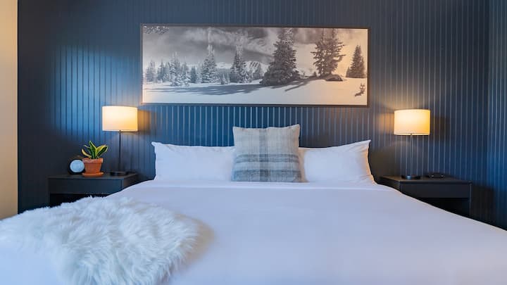 Scenic Downtown Hotel – Hotel W/ Mountain Views - Winter Park, CO