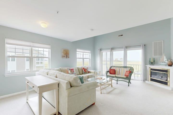 Charming Condo With Nearby Golf, Outdoor Pool - Bethany Beach, DE