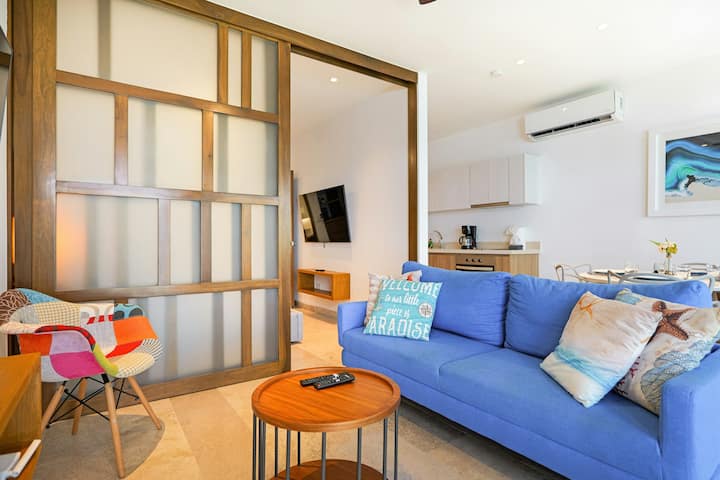 1br Condo With Rooftop Pools & Gym - Playa del Carmen