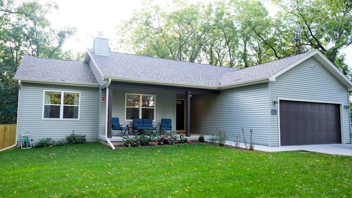 Dog-friendly Slice Of Heaven By Lake Geneva & Como - Lake Geneva