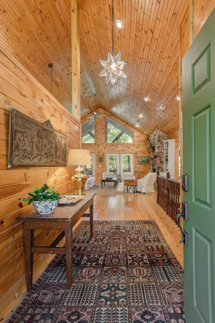 Luxe Lodge W/six Rooms|resort:10min|king Ensuite W - Cashiers, NC