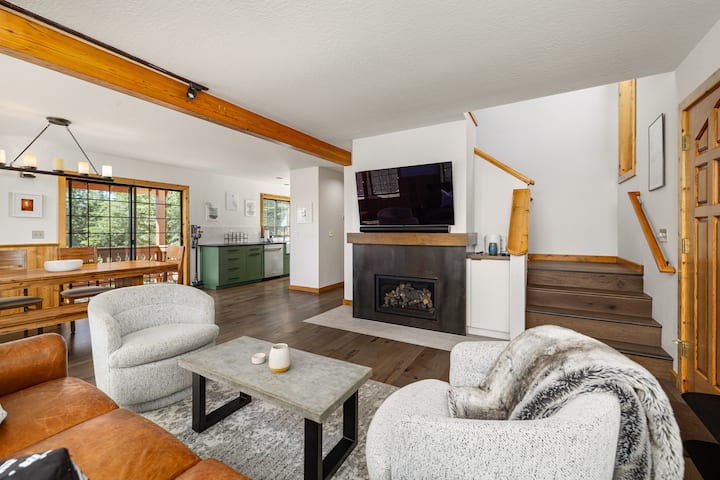 Close To Hiking Trails With Amazing Mountain Views - Truckee, CA