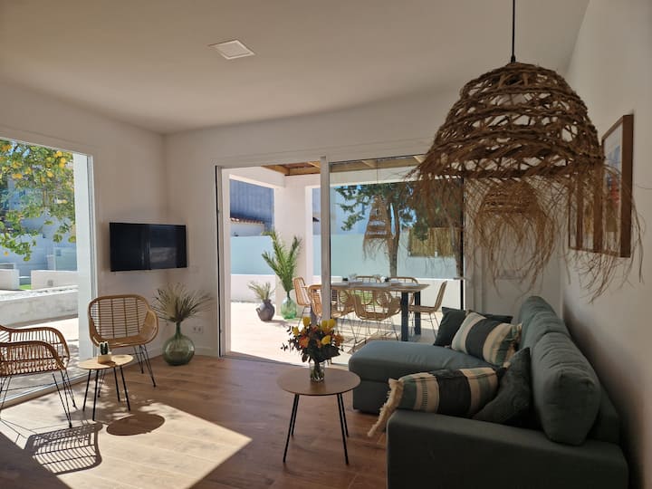 Apartamento Con Terraza Planta Baja 4p - Empuriabrava