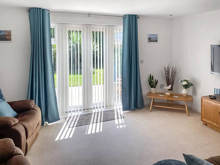 Blissful Ocean Breeze - Perranporth