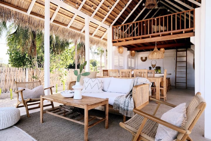 Rote White House: Private 4br Coastal Sanctuary - East Nusa Tenggara