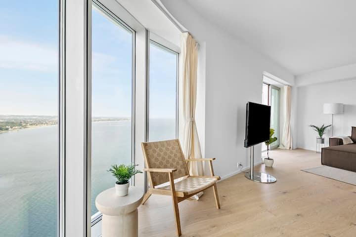Penthouse Suite On 35th Floor - Aarhus