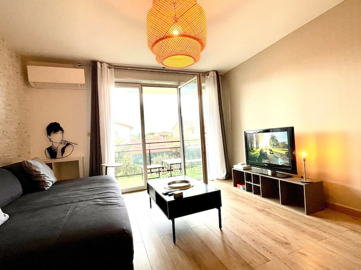 T2 Au Calme Avec Clim, Balcon, Parking & Métro - Toulouse