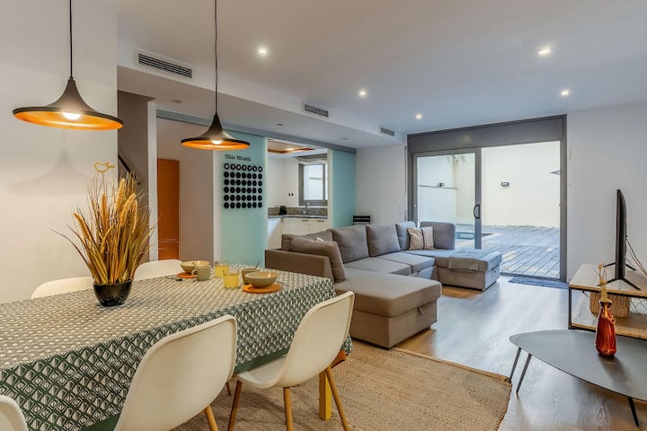 Ab Les Corts Bii - Barcelona