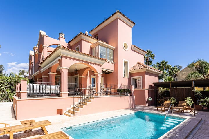 Traditional Style Beachfront Villa In San Pedro Villas For Rent In traditional-style-beachfront-villa-in-san-pedro-villas-for-rent-in