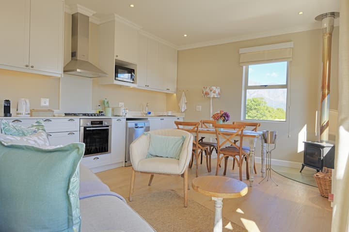 Serene Franschhoek One Bed With Breathtaking Views - Franschhoek