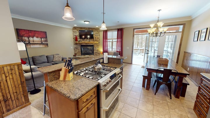 Black Bear 5br Has Room For The Whole Crew! - Snowshoe, WV