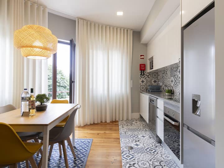 Stop & Relax 5 - Apt D'une Chambre - Parking* - Porto
