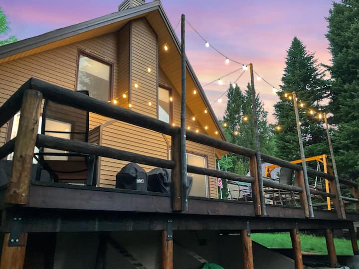 Kabino: New, Hottub Firepit Trails Yellowstone - Henrys Lake, ID